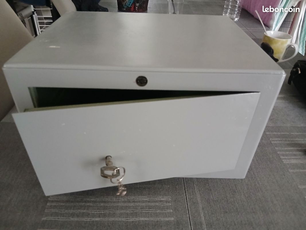 Coffre-fort - Équipements & Fournitures de bureau