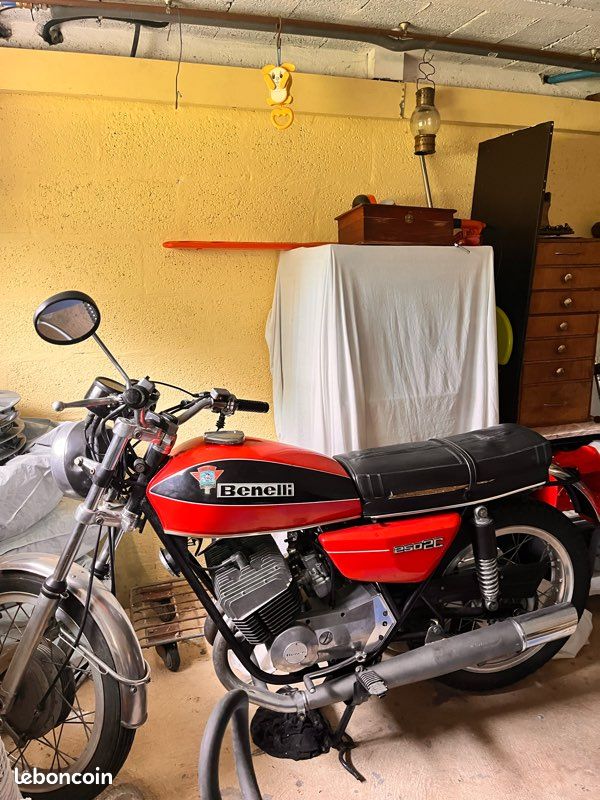 Benelli 250 2c - Motos
