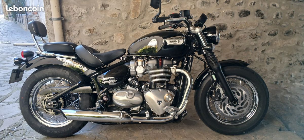 Triumph speedmaster 1200 - Motos