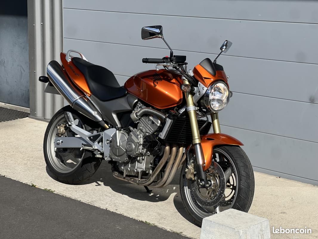 Honda CB 600 F HORNET - Motos