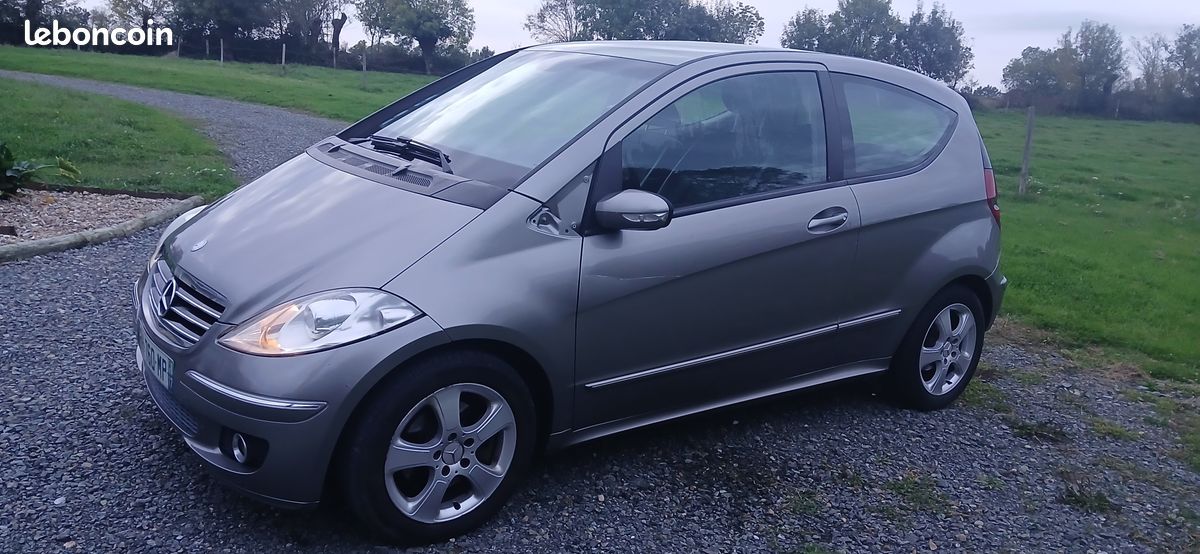 Mercedes a200 automatique - Voitures
