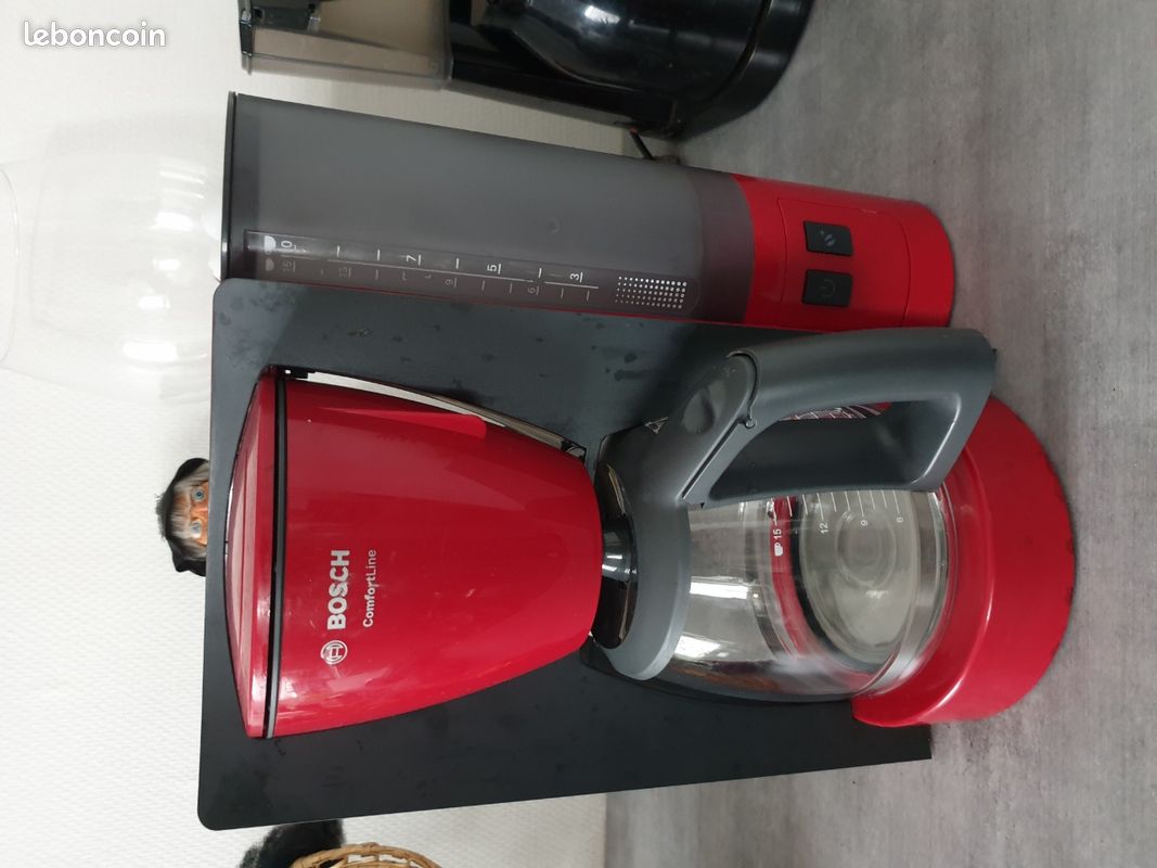 Machine à café BOSH confort line rouge anthracite 15 tasses 1200watts ...