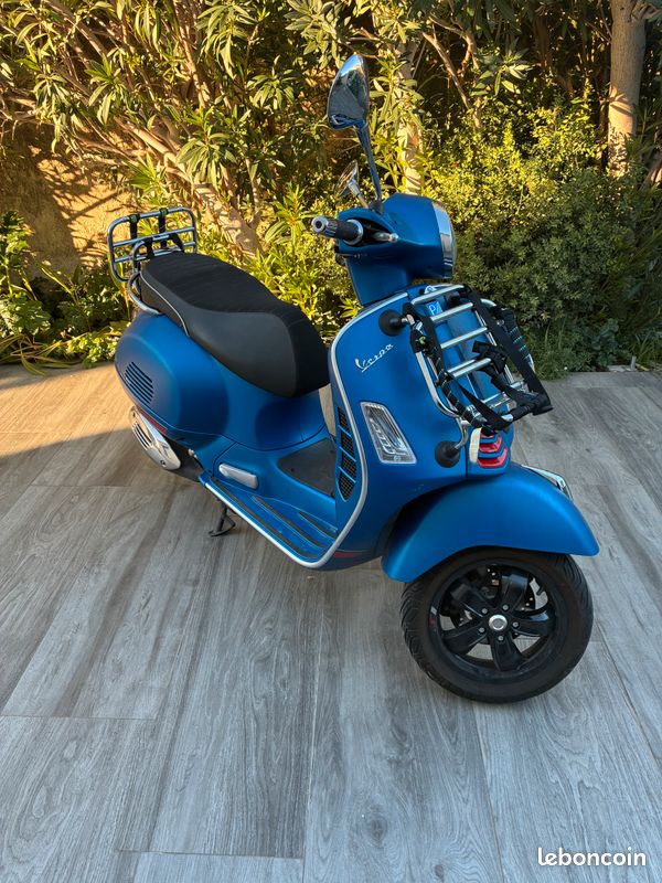 Vespa 300 gts Super Sport 300 cc - Motos