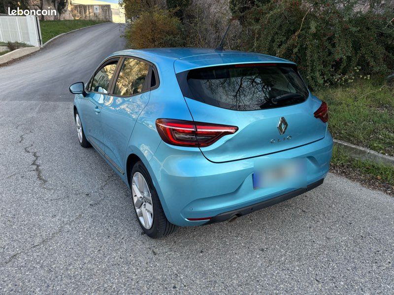 Renault Clio 5 V 1.0 TCe 90 - Voitures