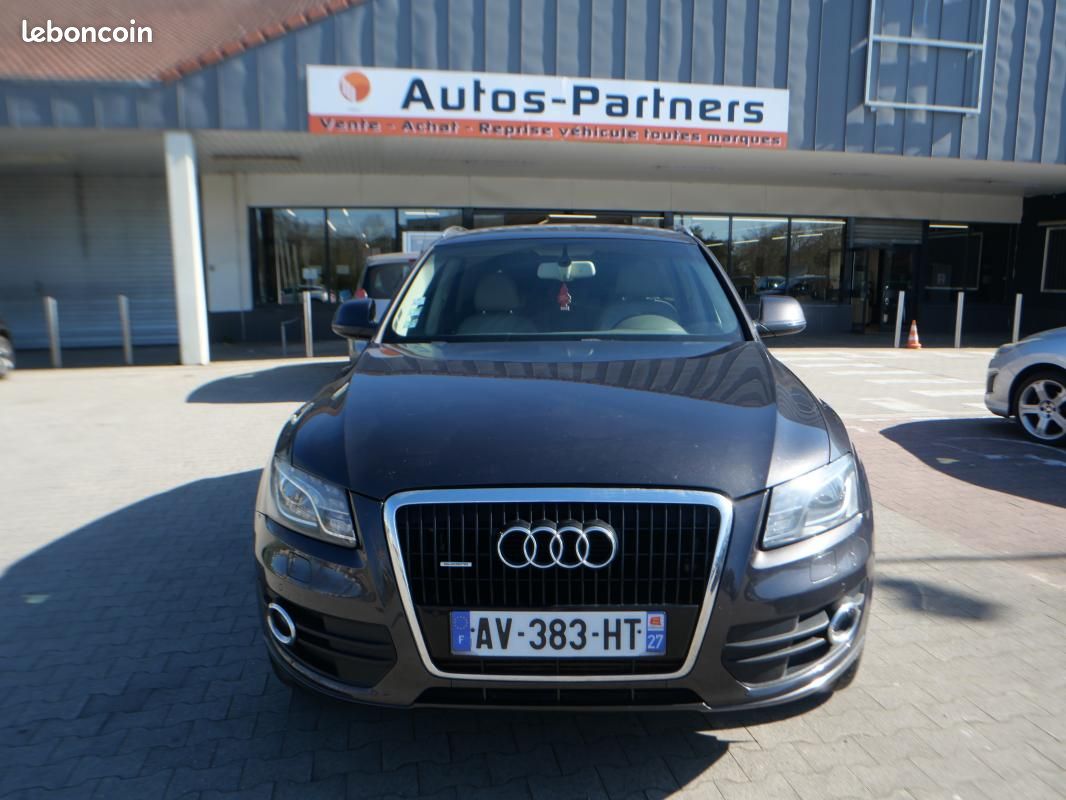 Audi Q5 3.0 TDI-24V V6 TURBO QUATTRO - Voitures