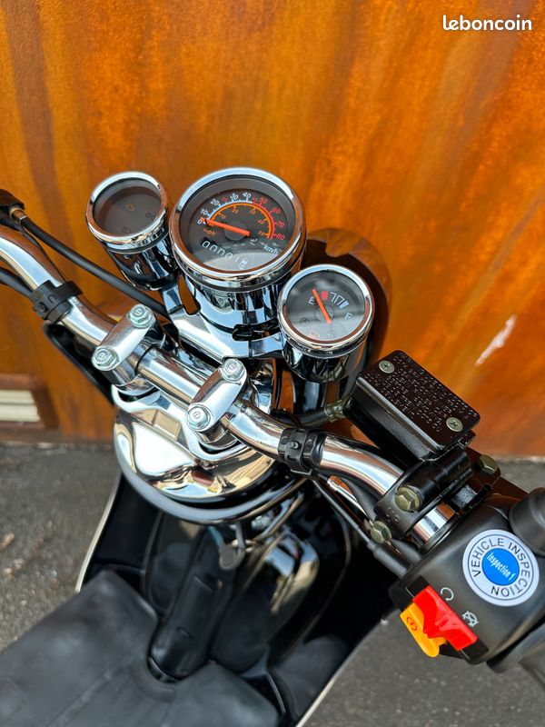 Scooter Rétro Snail 50 cc 4 temps EURO5 scooter NEUF disponible et ...