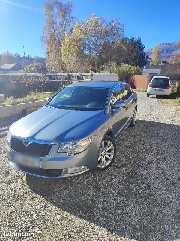 SKODA Superb II 2.0 TDI 170cv élégance 2 - Voitures