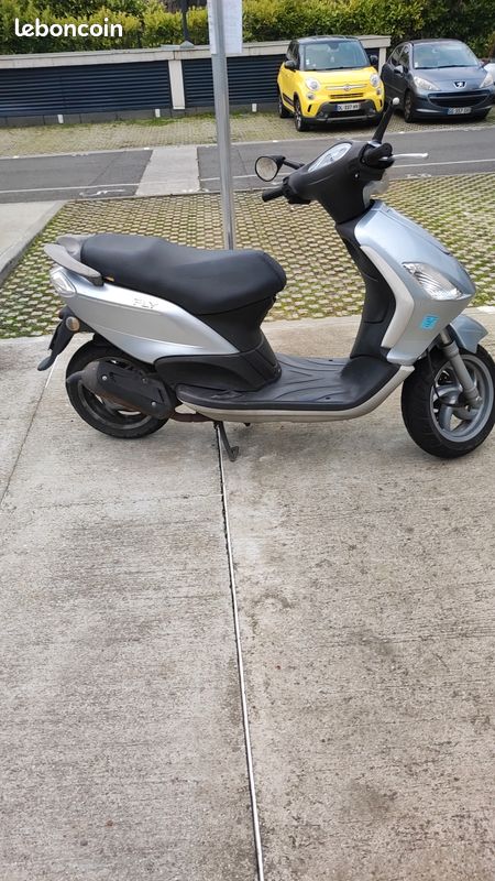 Piaggio fly 2t - Motos