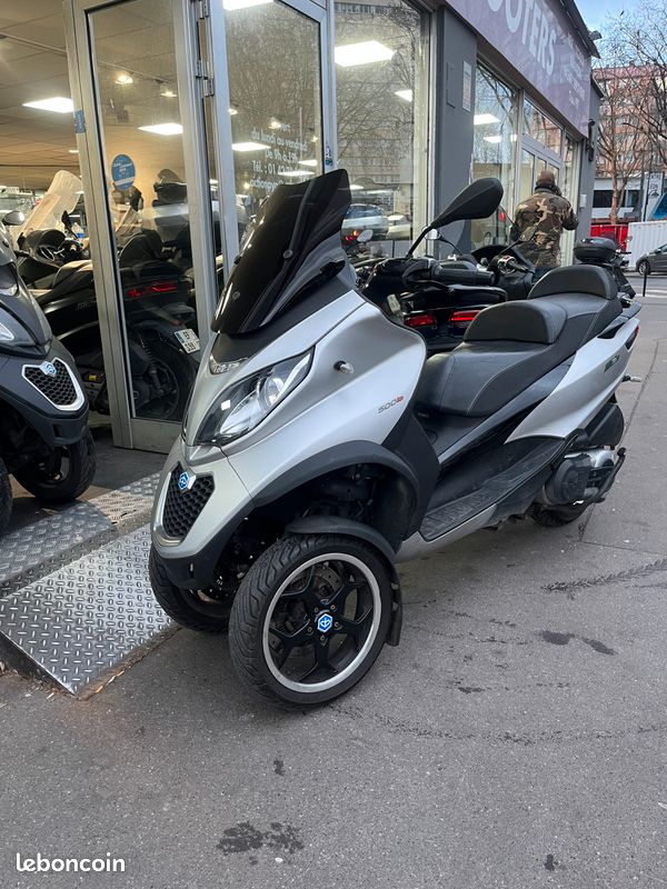 Mp3 500 lt sport akrapovic garantie 3 ans - Motos