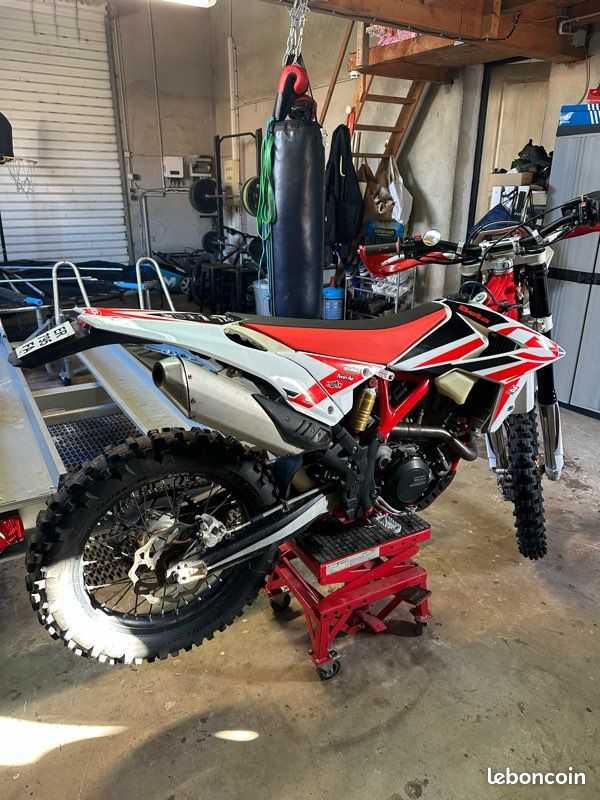 Vends beta 390RR de 2018 - Motos