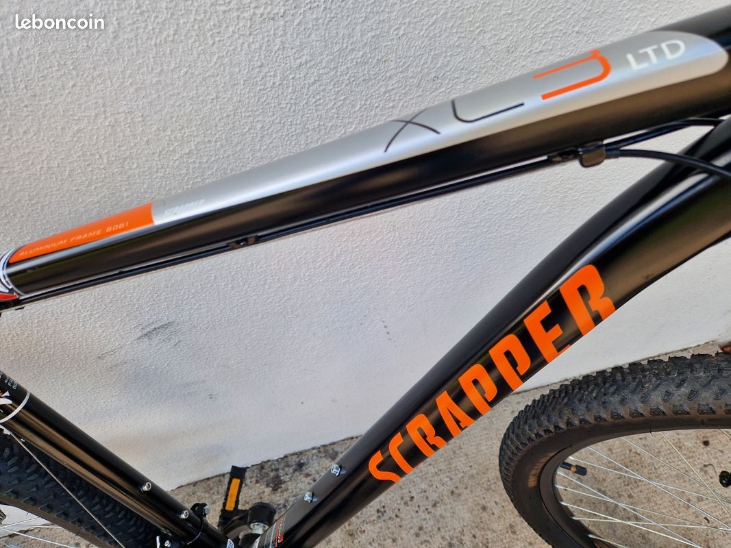 Vtt 27,5- SCRAPPER ( État IREPROCHABLE- TAILLE L ) - Vélos