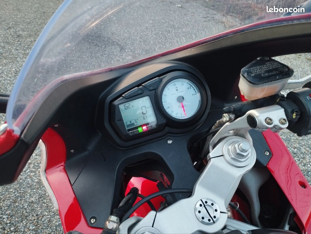 Ducati ST3 - Motos