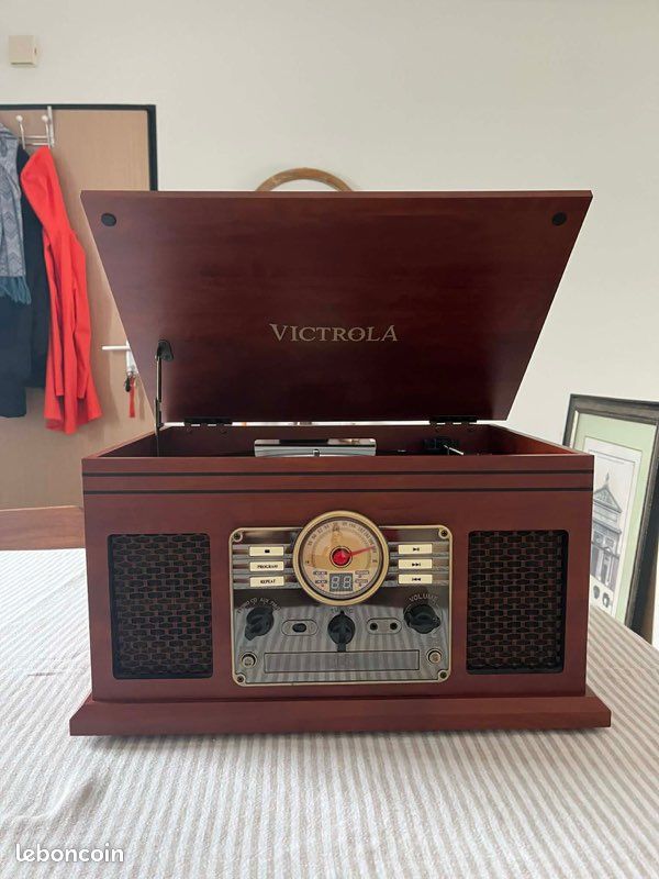 Victrola tourne disque - CD - Musique