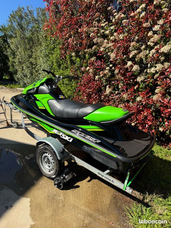 Jet-Ski kawasaki 15f 2019 - Nautisme