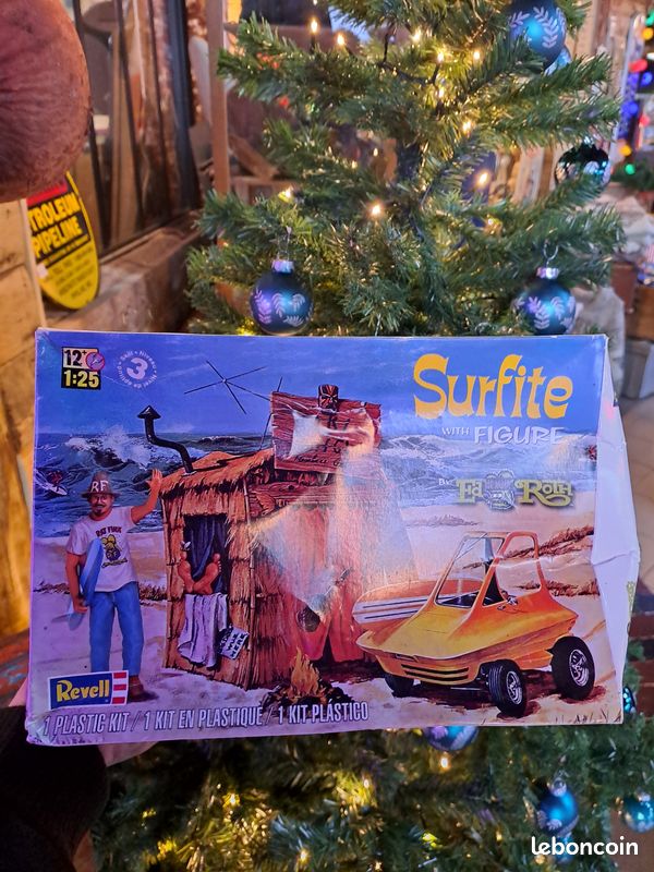 Maquette Revell Ed Roth Surfite Surfeur Tiki Model Kit 1:25 2015 ...