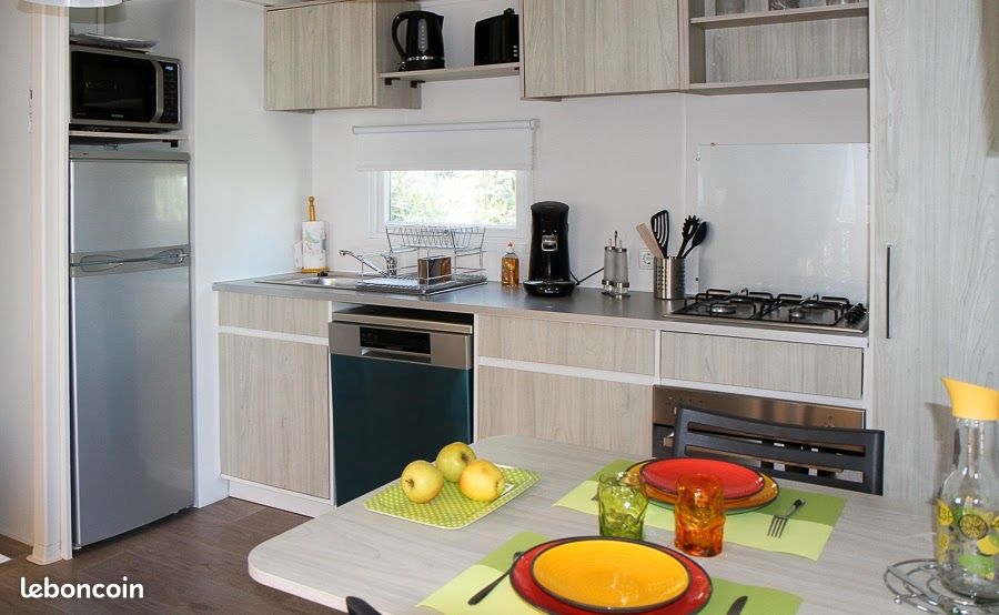 Mobil-home tout équipé VALRAS-PLAGE 3 chambres climatisé - Locations ...