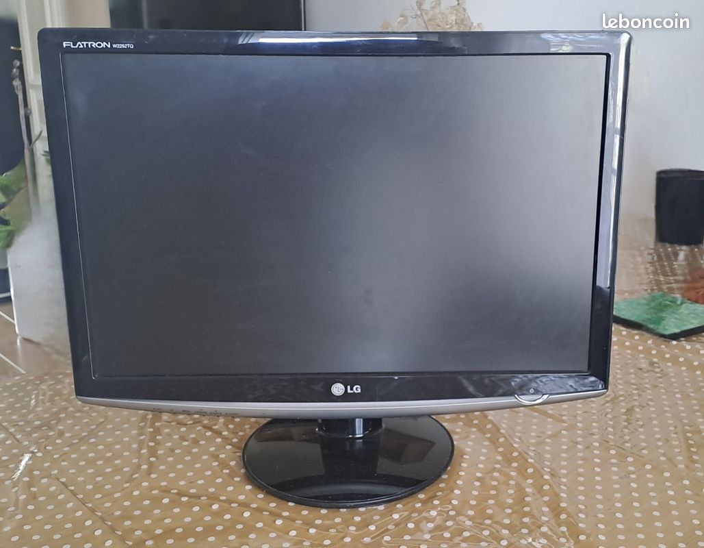 Ecran LG - Accessoires informatique