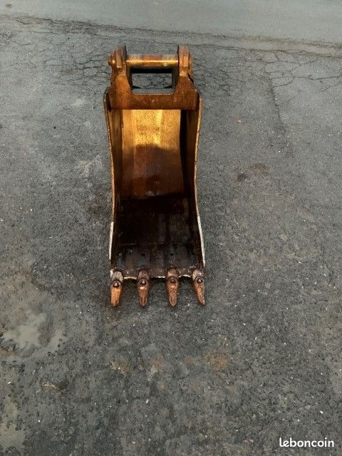 Godet retro nh - Matériel agricole