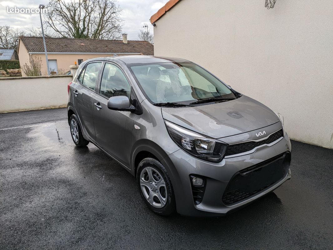 Kia Picanto boîte automatique - Voitures