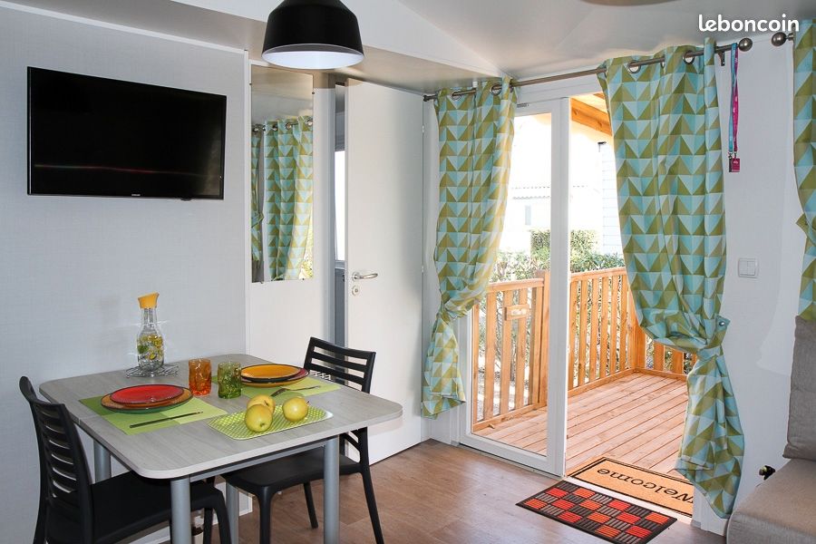 Mobil-home tout équipé VALRAS-PLAGE 3 chambres climatisé - Locations ...