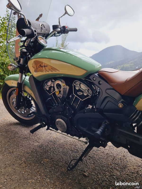 Moto INDIAN SCOUT 1200 CLASSIC - Motos