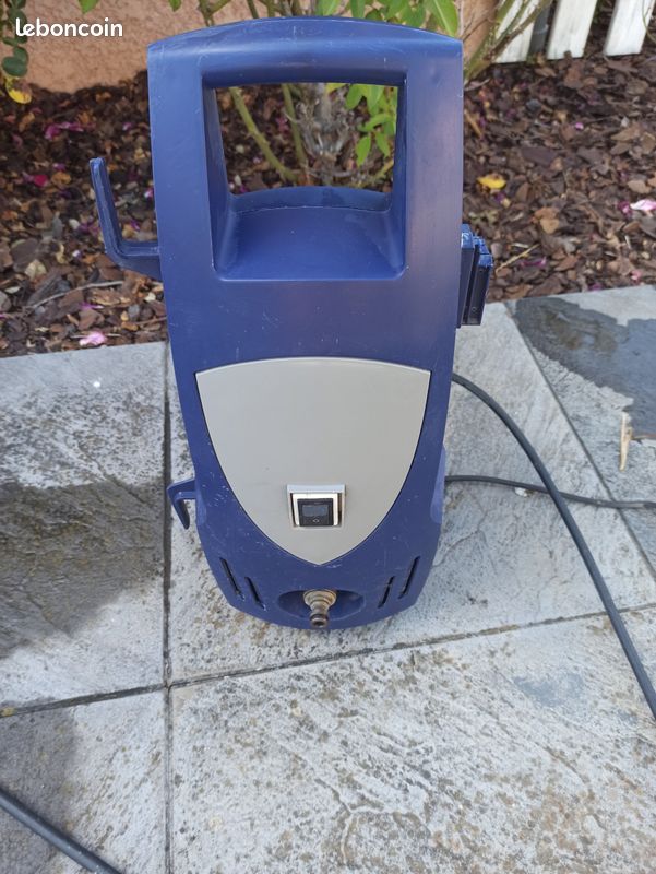 Nettoyeur haute pression type Karcher - Bricolage
