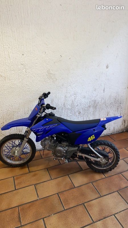 110 ttr 2022 - Motos