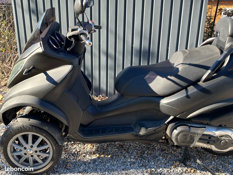Piaggio mp3 400 - Motos