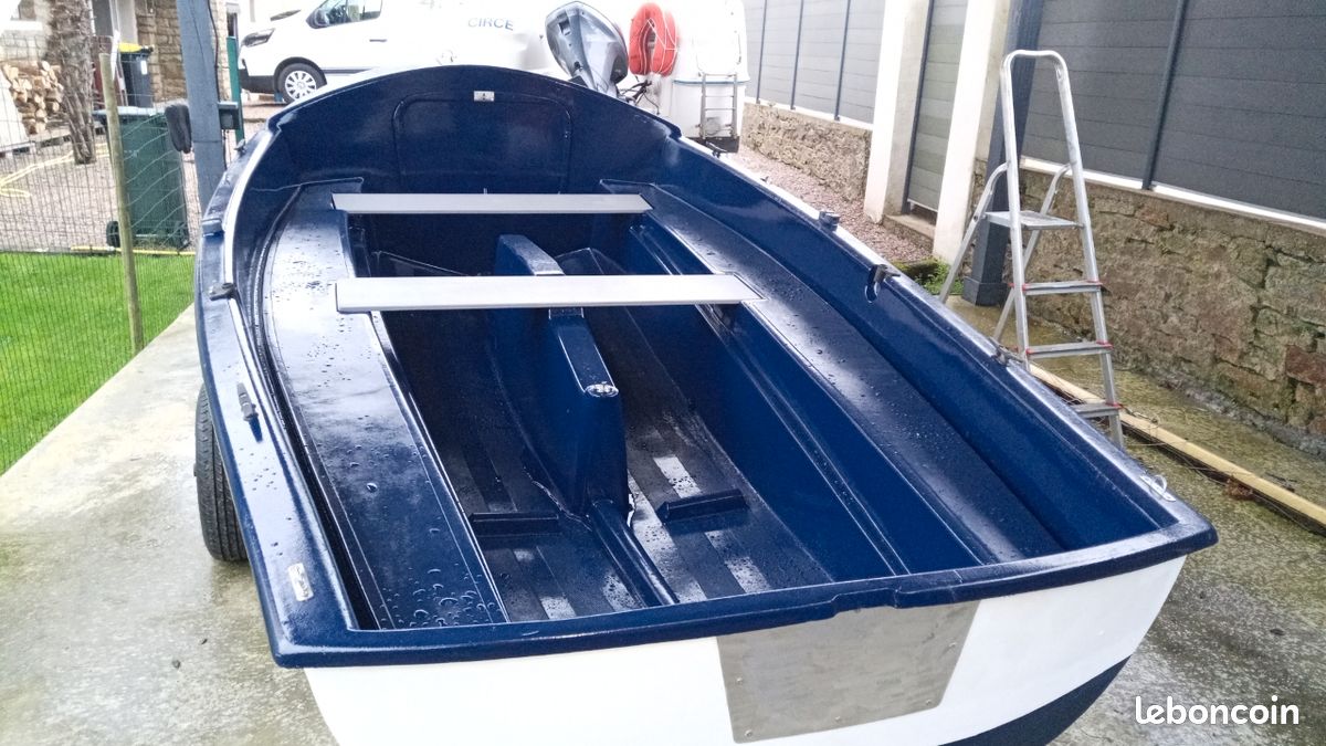 Barque + remorque - Nautisme