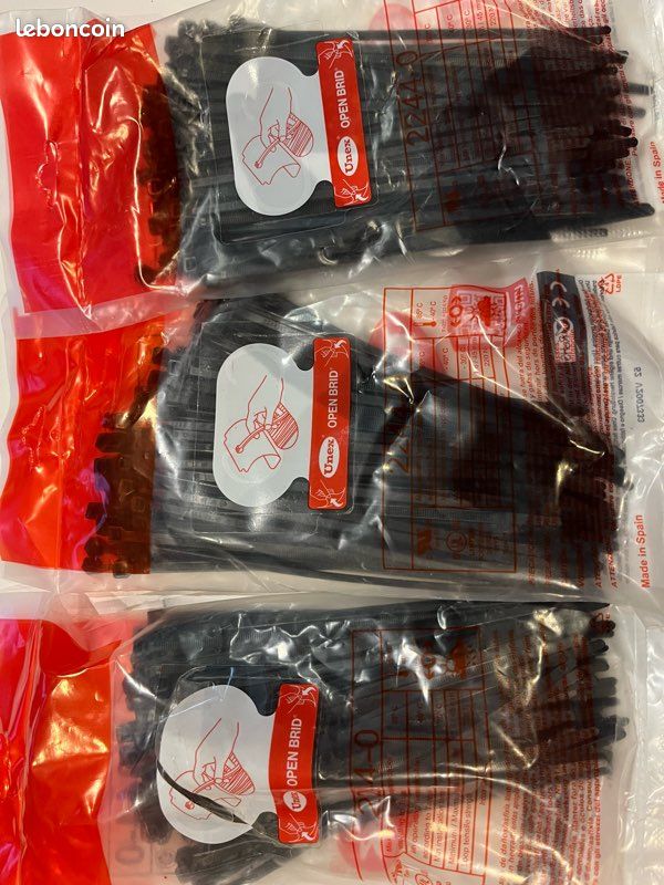 Serflex noir plastique de marque Unex - Bricolage