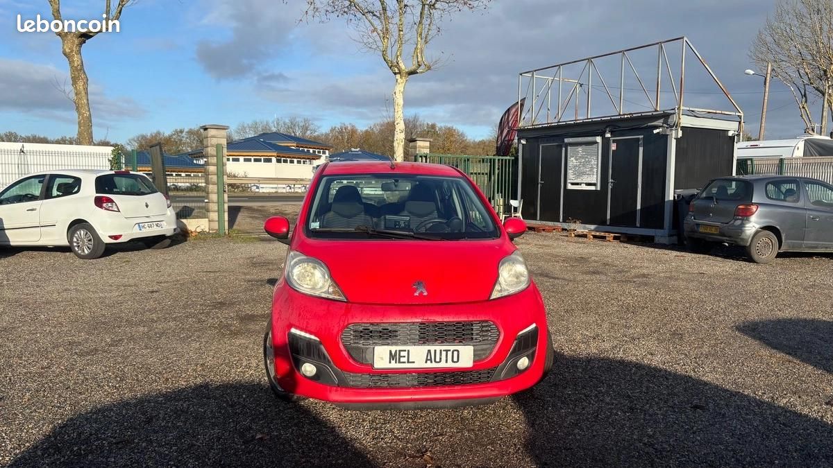 Peugeot 107 phases 2 1l essence 68 cv bvm 5 portes gps - Voitures