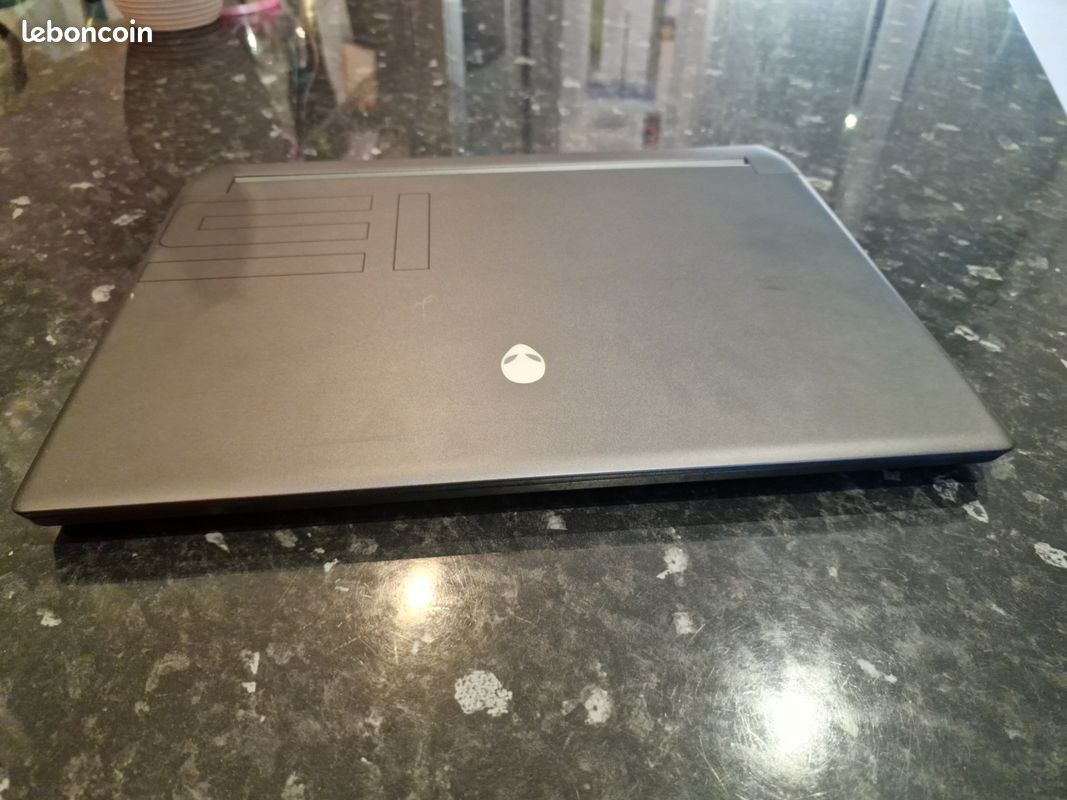 Alienware m15 r6 - Ordinateurs