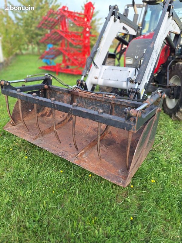 Valtra N101 HITECH - Tracteurs