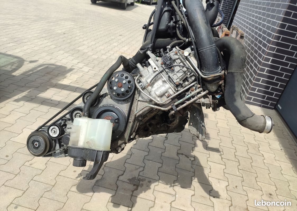 Moteur Mercedes complet M266.980 - Équipement auto