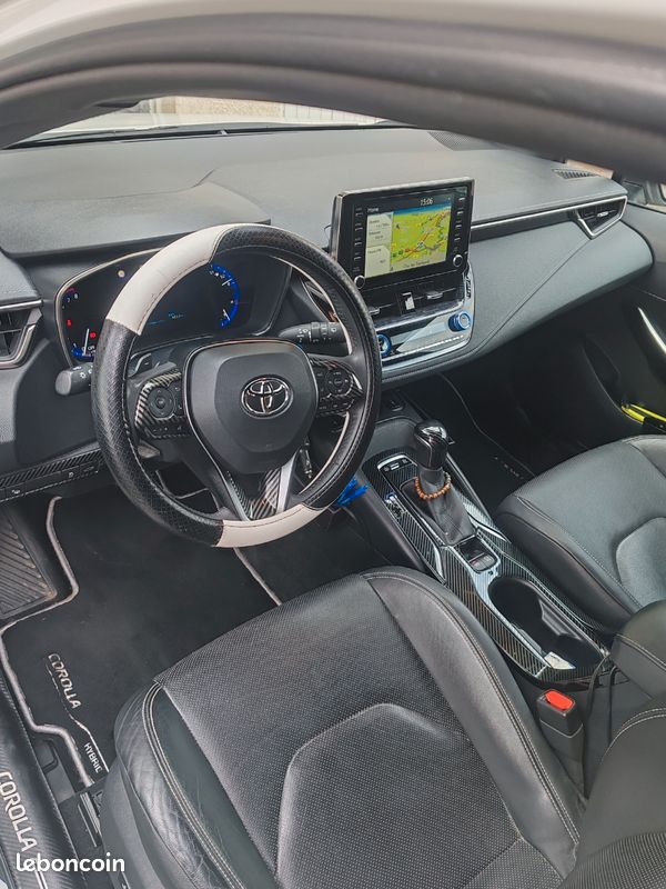 Toyota corolla touring 184 collection 2020 63000 km - Voitures