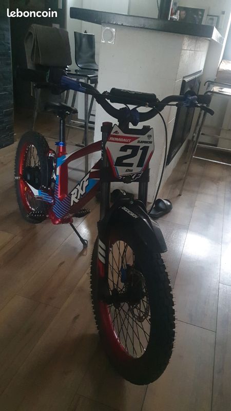 SEDNA sx 20 apollo RXF - Motos