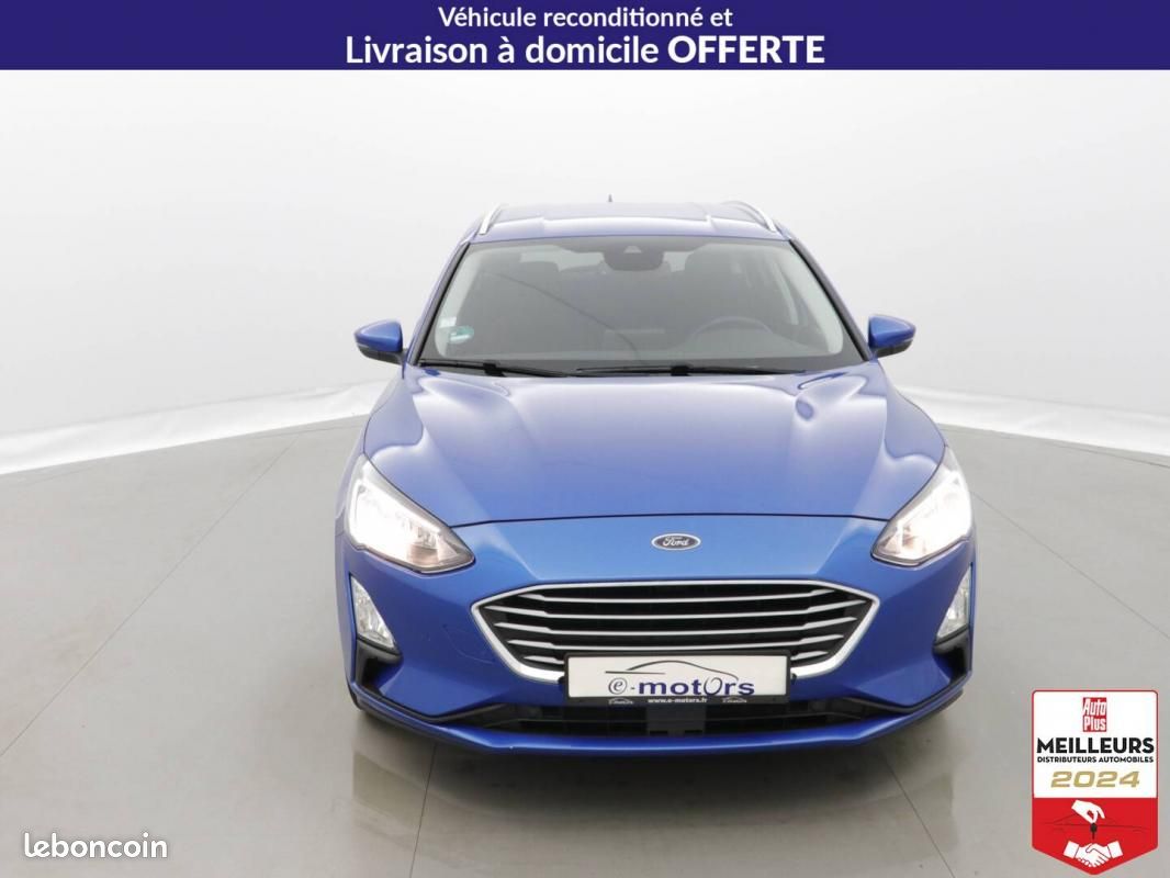 Ford Focus SW EcoBoost 125 BVA8 Trend +GPS +Attelage - Voitures