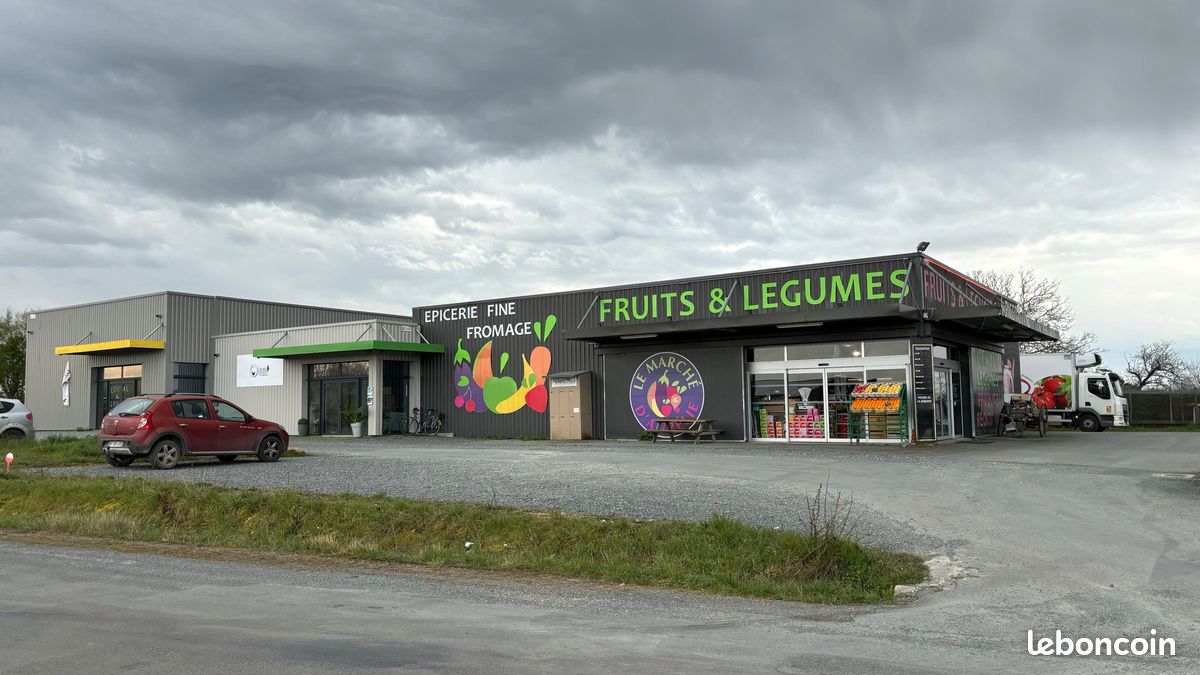Magasin d’alimentation primeur cave - Bureaux & Commerces