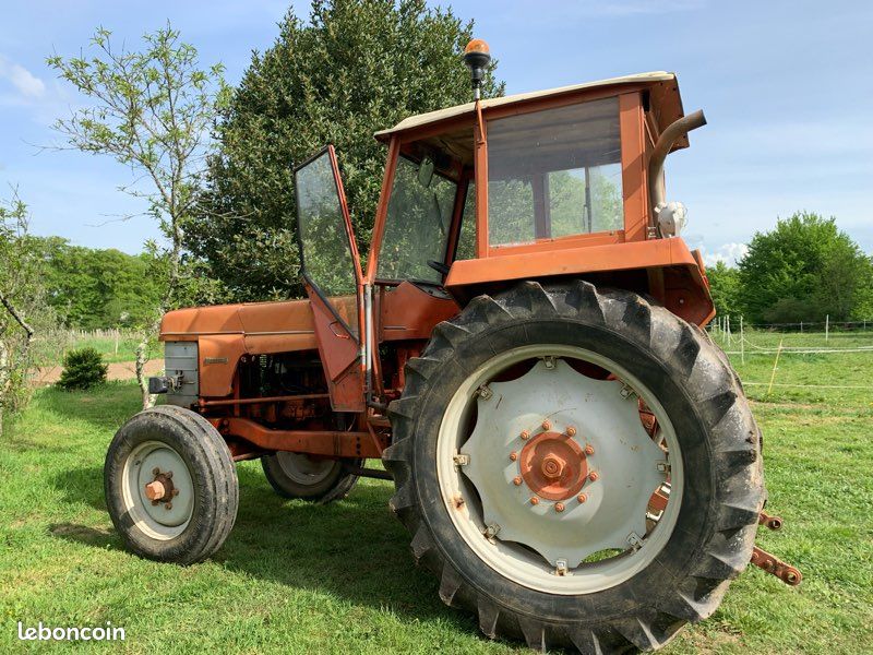 Tracteur Renault Master 1