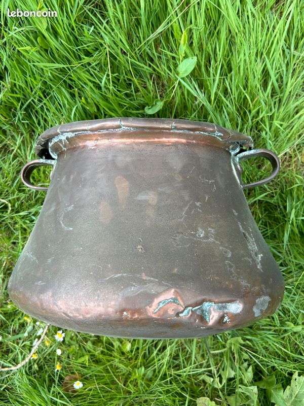 CHAUDRON Authentique en cuivre épais avec anses en cuivre - Antiquités