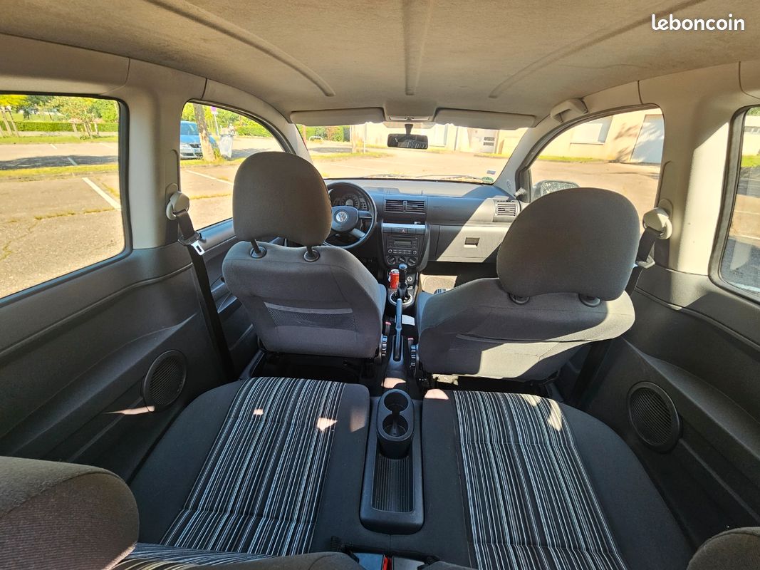 Volkswagen fox 1.2i avec ct 120k - Voitures