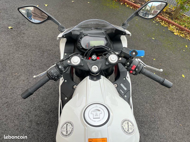 Benelli BN 302r - Motos