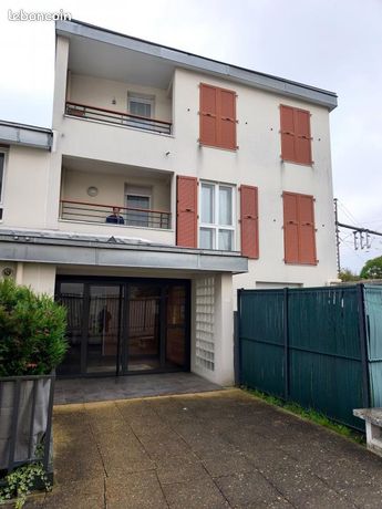 Location Entrepãt Les Mureaux