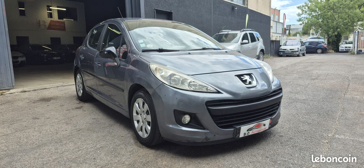 Peugeot 207 Phase 2 1.4 HDi 68 cv, 4cv, gris anthracite, *Idéale jeune ...