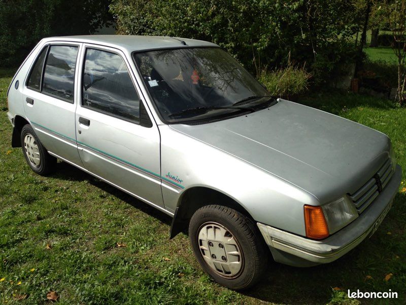 Peugeot 205 Junior - Voitures