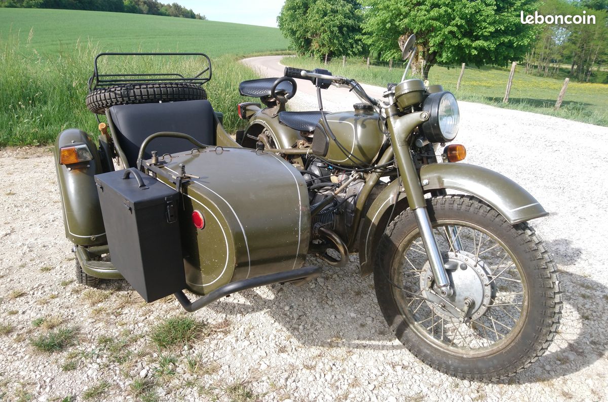Side-car collection Dnepr / Dniepr MT-16 deux roues motrices - Motos