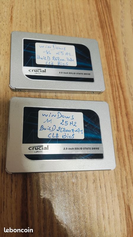 SSD Crucial MX500 250 Go - Windows 11 25H2 Pré-installé - Accessoires ...