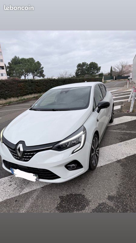 Clio 5 initial Paris - Voitures