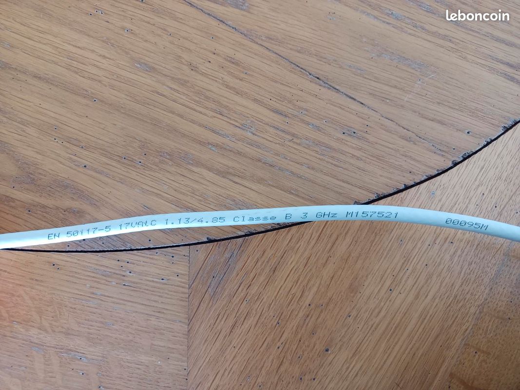 Câble coaxial 17 VAtC classe B 3 GHz - Bricolage