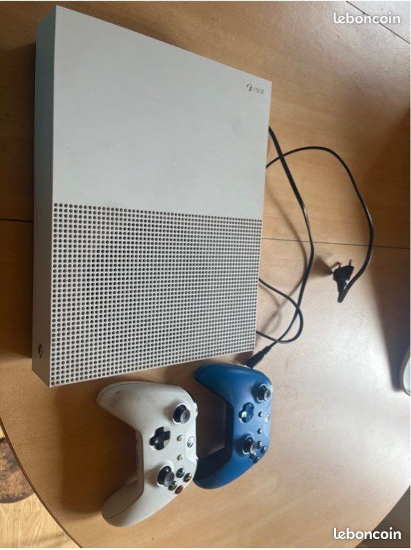 Xbox one S digital 1TO - Consoles